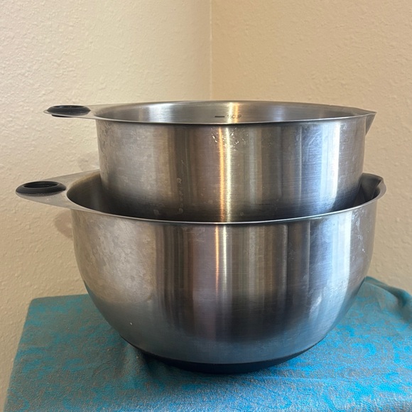 The Pampered Chef | Kitchen | Two Pampered Chef Stainless Steel Mixing ...